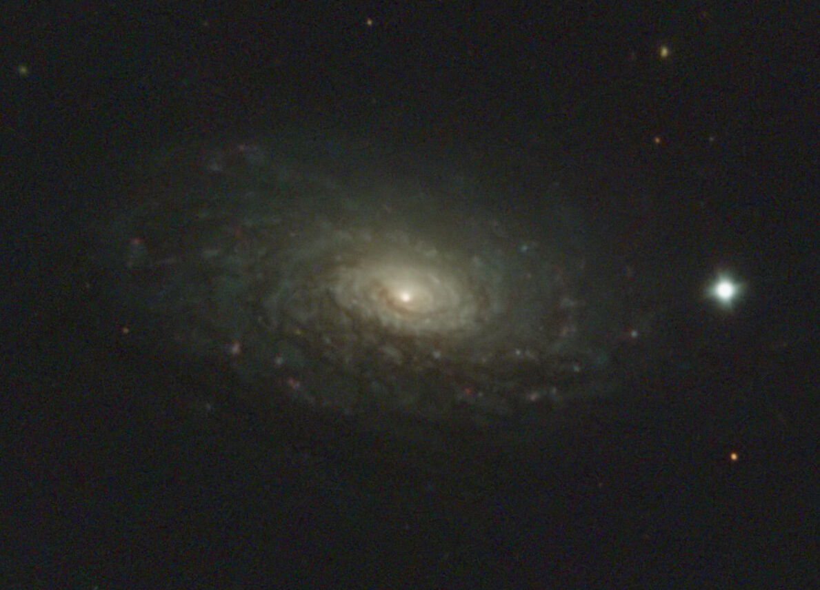 M63 りょうけん座 ひまわり銀河 : FROM DEEP SPACE 宇宙の深い所から
