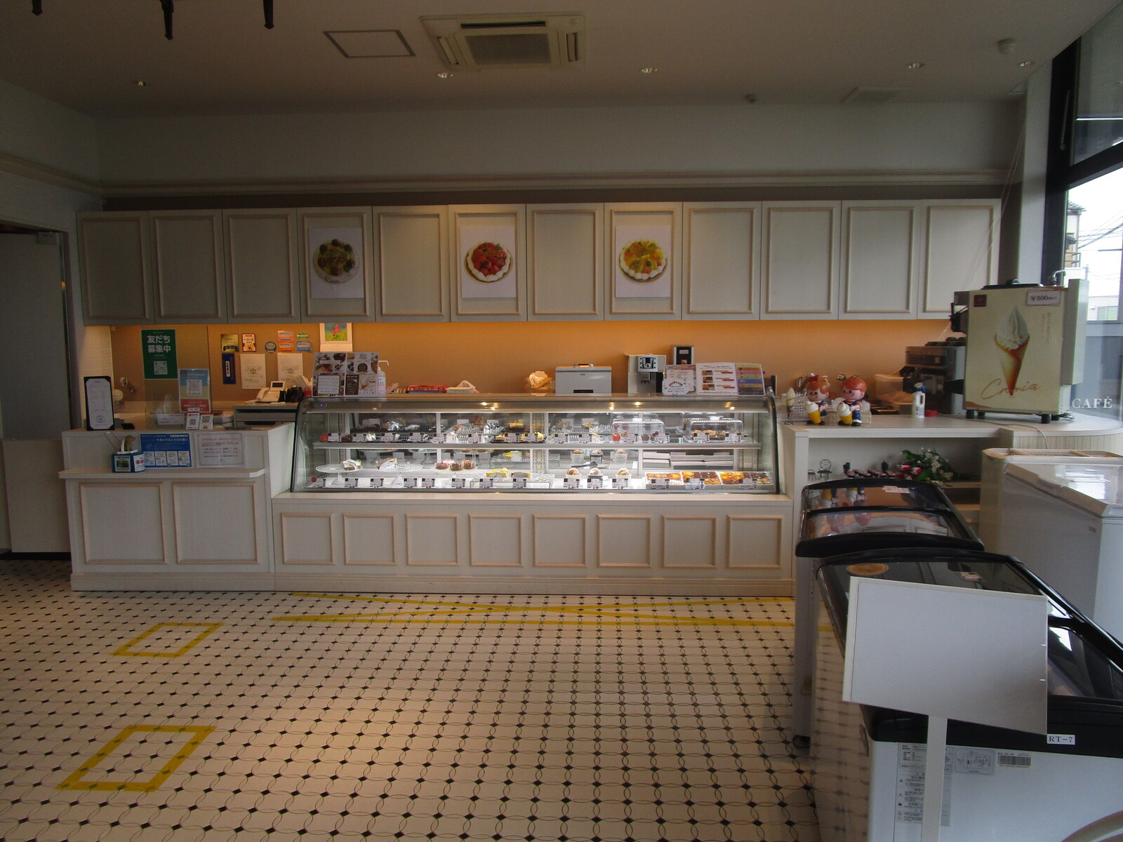 BON CHIC CAFE（ボンシックカフェ） : 食べ放題万歳