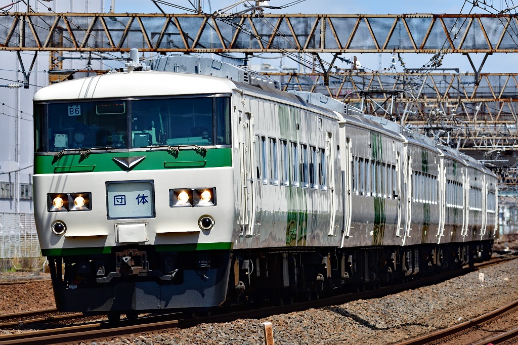 赤電になったk423 185系団体列車ほか ネタてんこ盛り 日曜朝の常磐線 : ばんばんの鉄道放浪記Ⅱ