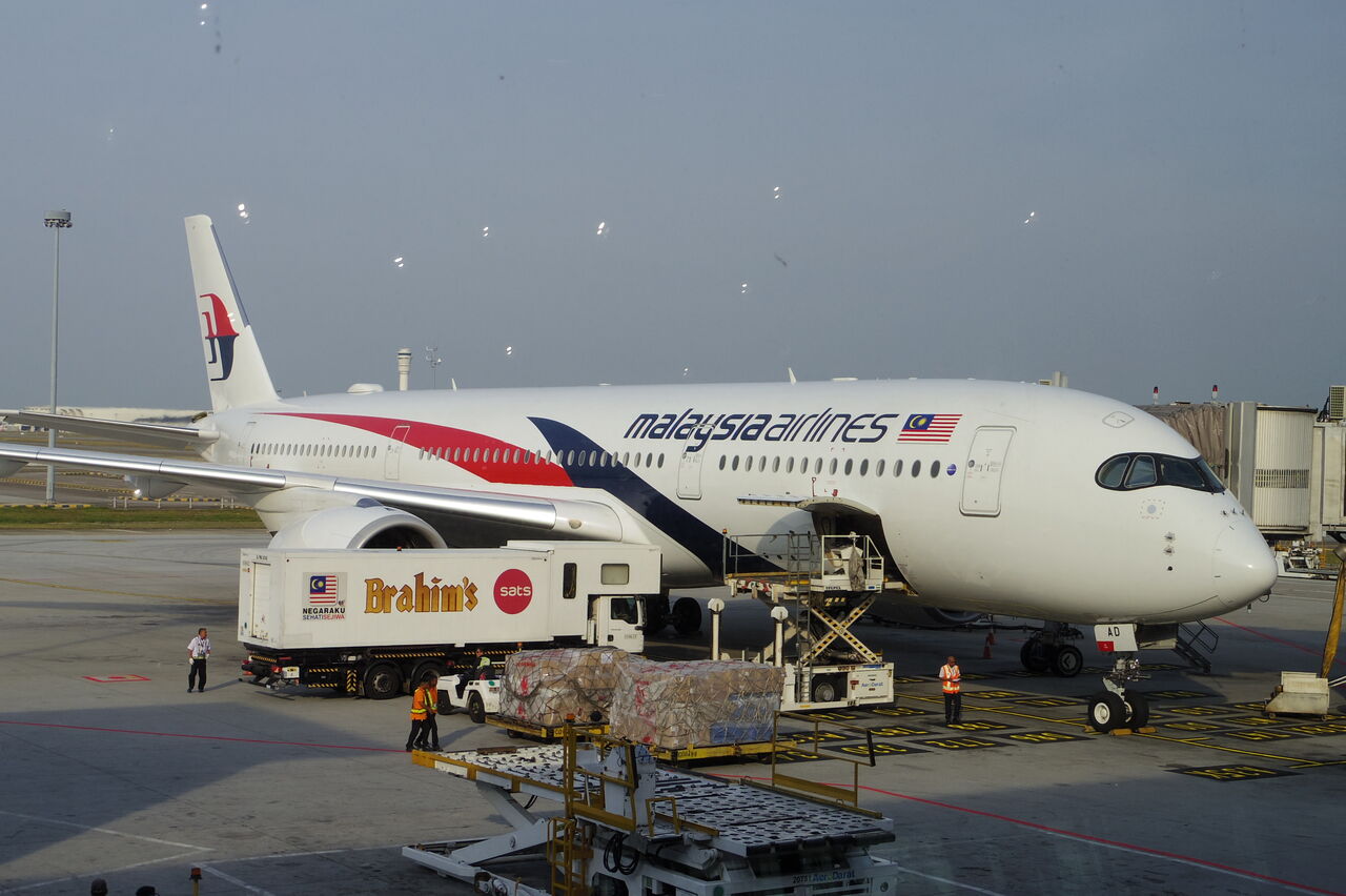 旅人の木（荻窪 油そば､まぜそばの店）店主の日記:マレーシア航空(MH70便)でクアラルンプールから成田へ - livedoor Blog（ブログ）