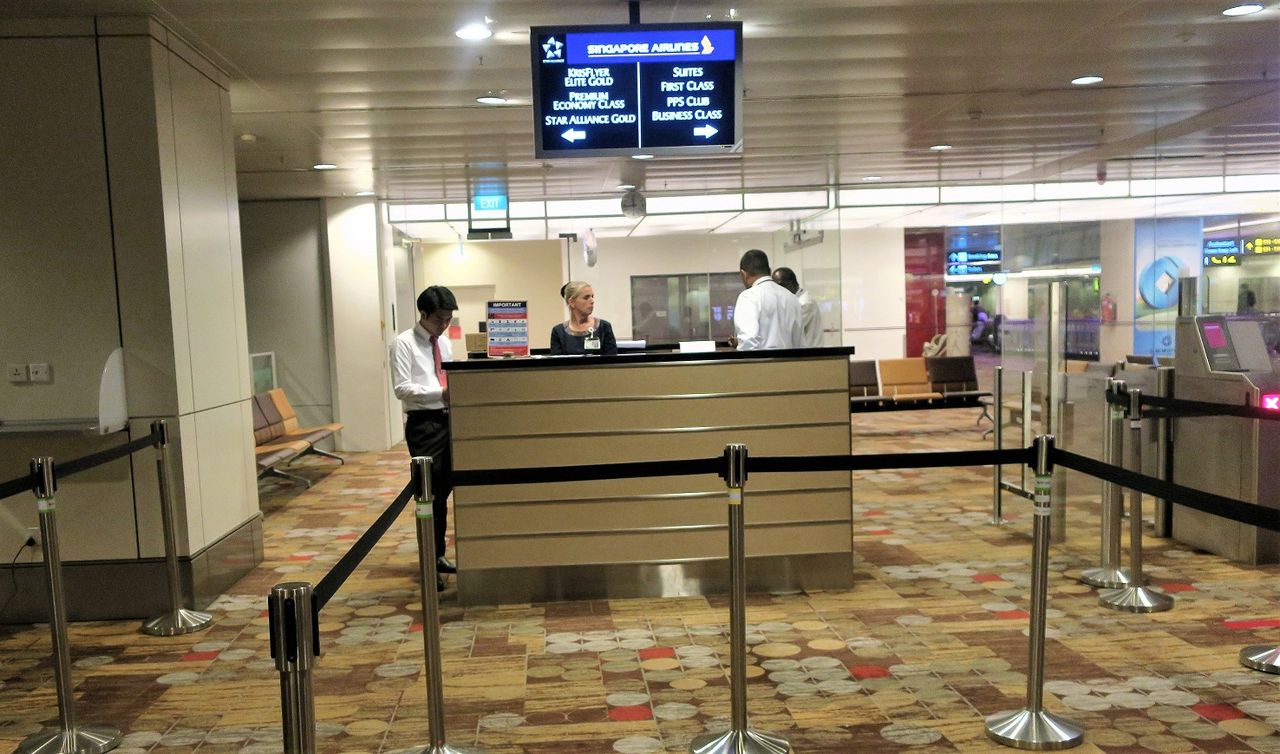 SQビジネスクラスで成田からパリ－③ : 旅おじさんの旅日記