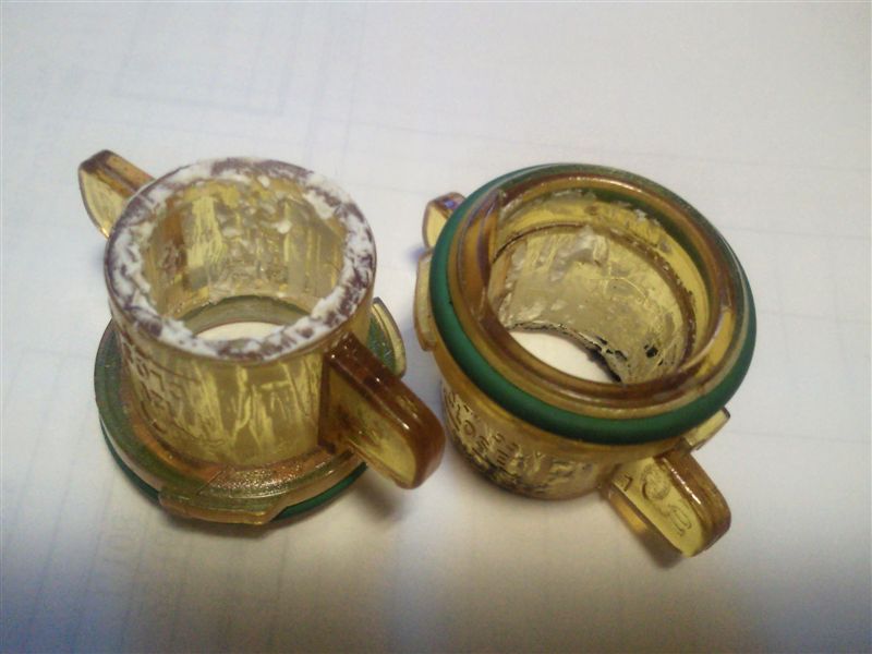 VOLVO V70 後期 フォグ ボルボ純正 フォグランプバルブソケット : ♡ ☘ ♢ ♤