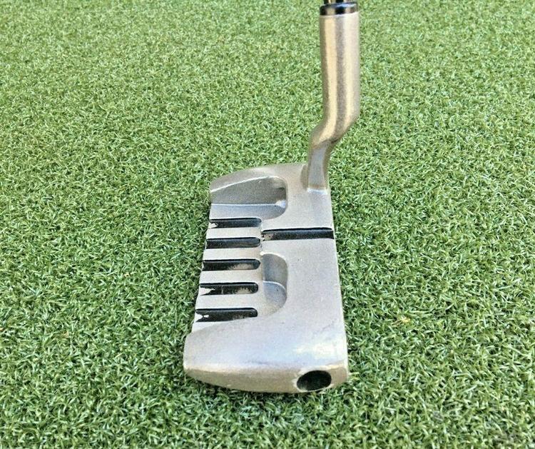 alien sport uniform tutch chamber mallet putter : tableau_in_mind Ⅳ