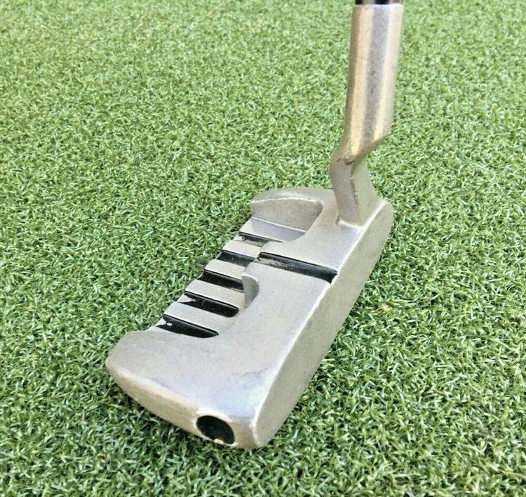 alien sport uniform tutch chamber mallet putter : tableau_in_mind Ⅳ