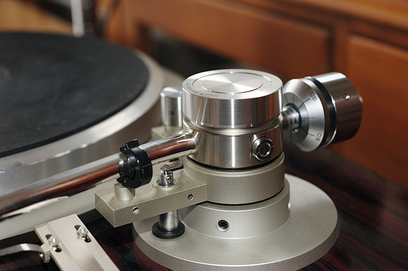 Oil Damped Tonearm / Fully Automatic : tableau_in_mind Ⅲ
