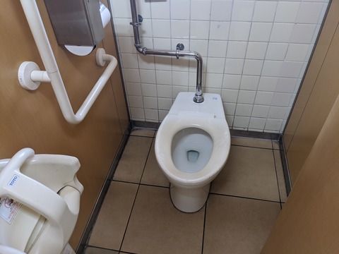 御手洗い倶楽部