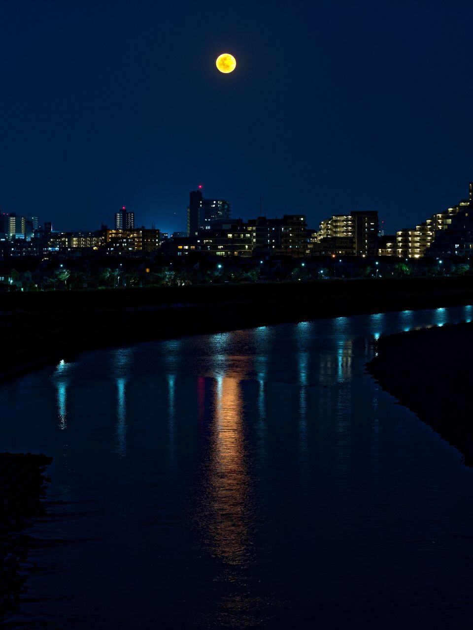 Moon Road : たまには撮ってます。