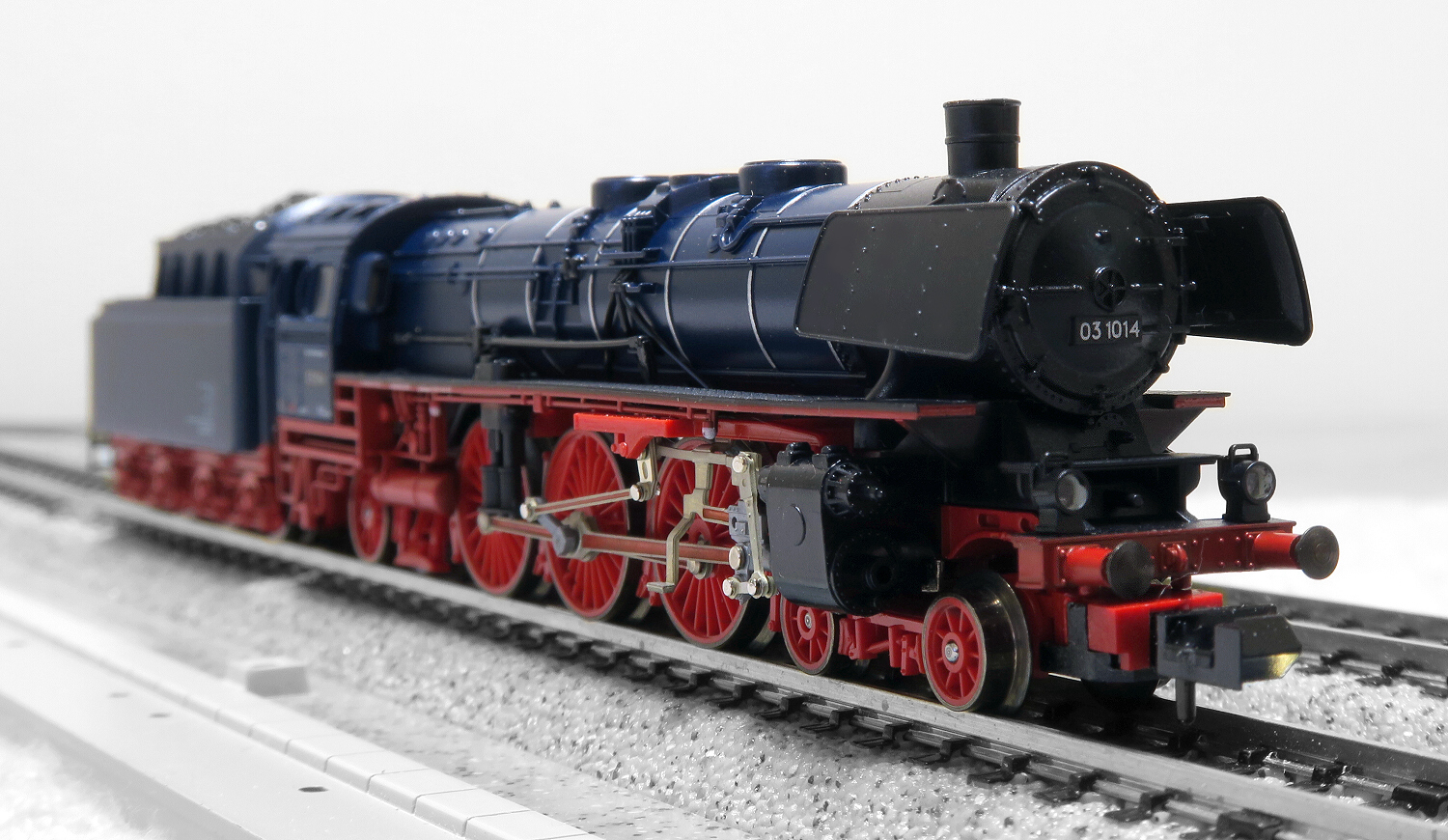 【色ネタ】青の蒸機で憂さ晴らし♪【独逸蒸機】 : たむ道楽