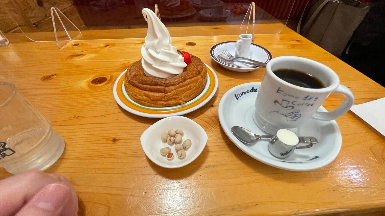 なんJ「コメダ珈琲はシロノワール食べるとこ！」ワイ「はえ～めっちゃ美味しいんやろなぁ…ワクワク」 : まとめ太郎！