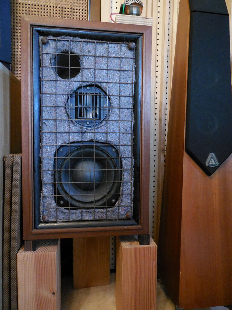 HS500をもっと力強く鳴らしたい : B級オーディオ奮戦記