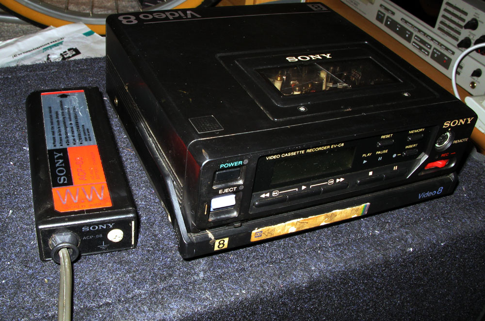 SONY EV-C8 （8mmビデオレコーダー） : フラットバーロードで行こう！