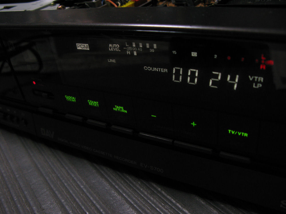 SONY EV-S700 (Video8デッキ） : フラットバーロードで行こう！