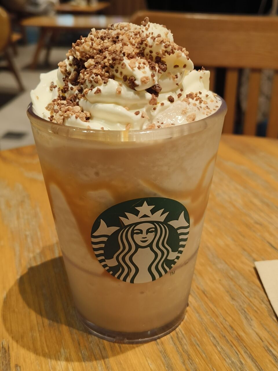 【タイ】スターバックス、Golden Caramel Churro Frappuccino : タイ（バンコク、チェンマイ）に暮らして