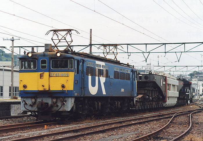 よういちの徒然草:EF65 1059 【シキ611積】