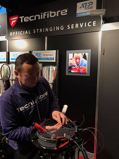 Tecnifibre stringing team : テニスショップ裏日記