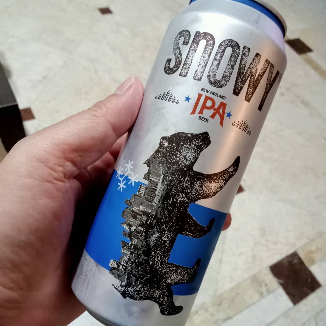 SNOWY IPA というビールを飲んでみた。 : タイで思う。メコン川のほとりで。