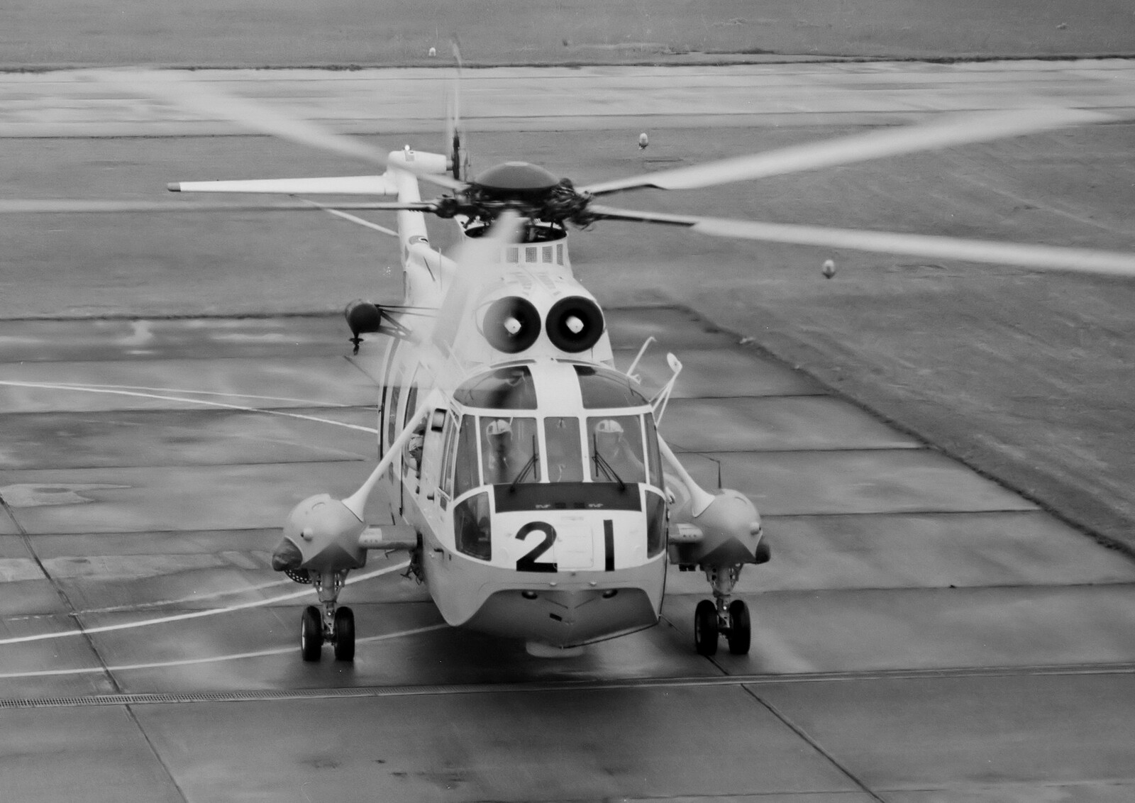 海上自衛隊 HSS-2B ”ちどり” ～小月航空基地～ : THE ALIENS NEST