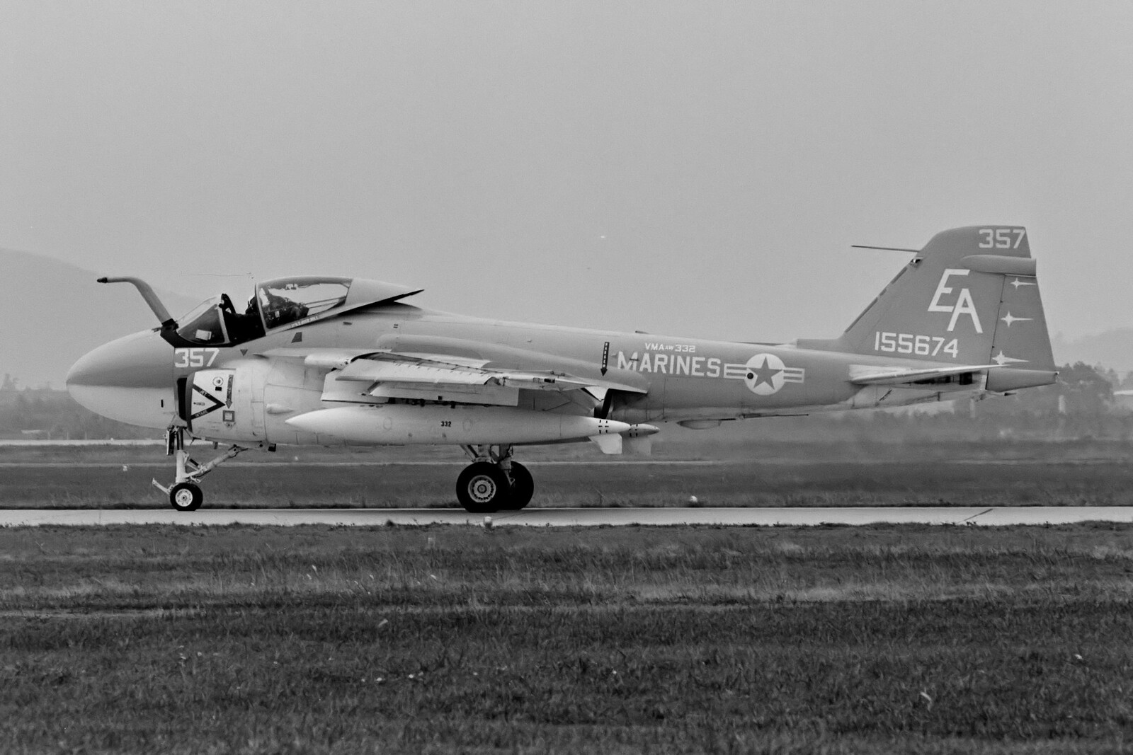 U.S.M.C A-6E VMA(AW)332 ”MOONLIGHTERS” : THE ALIENS NEST