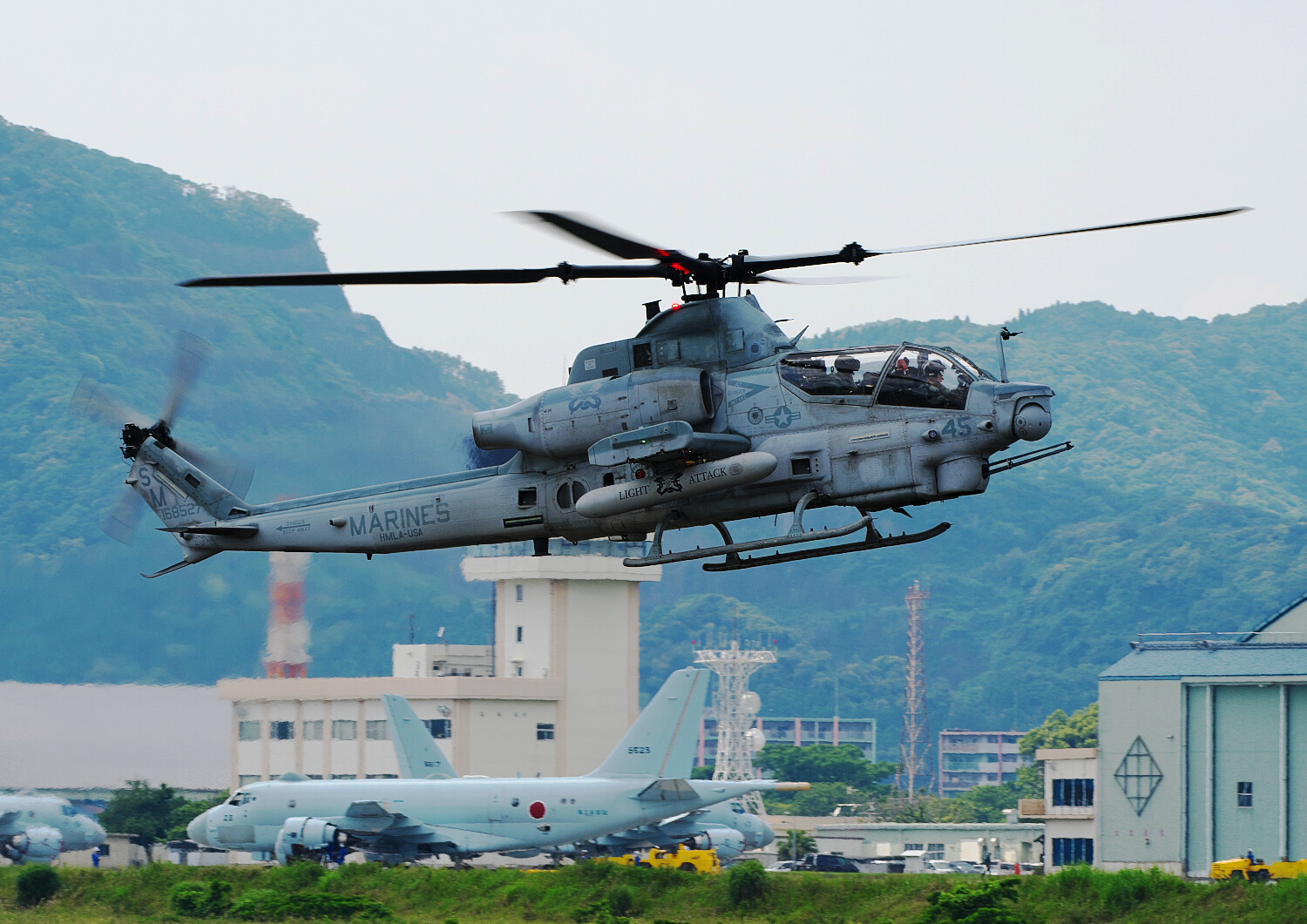 その名も「復讐！」HMLA-469”Vengeance” : THE ALIENS NEST