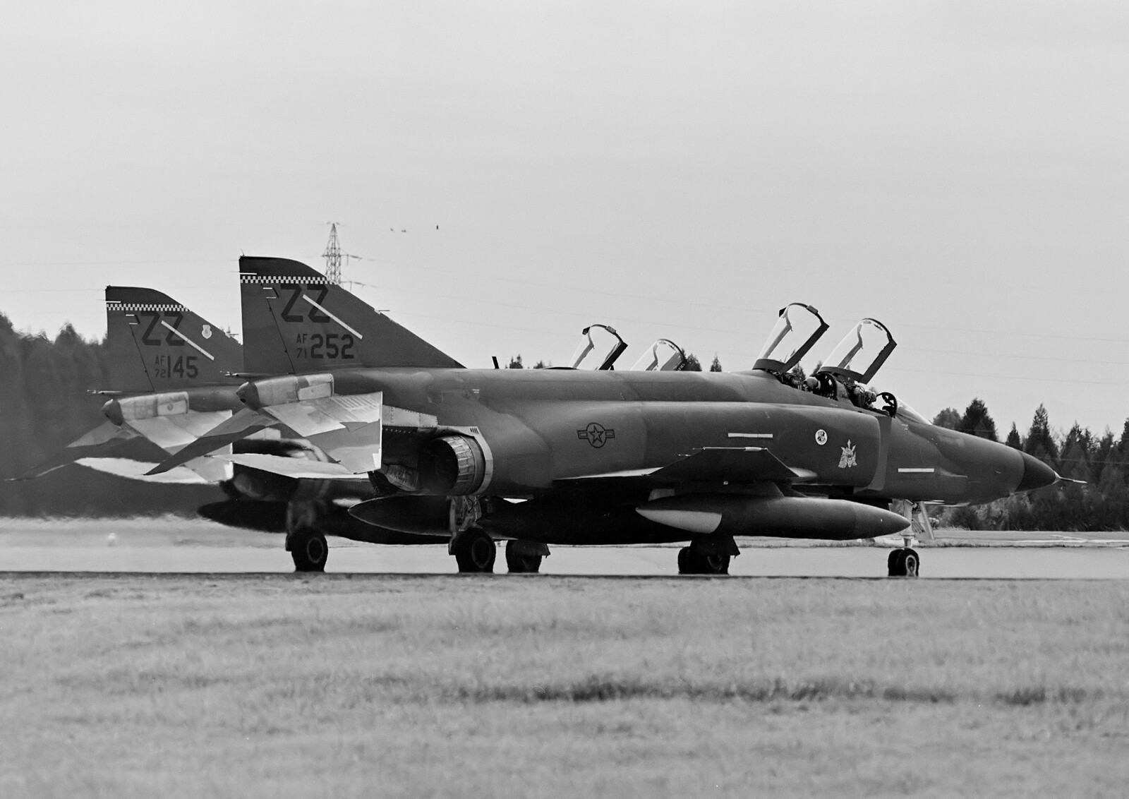 U.S.A.F RF-4C ”RECON PHANTOM” ～新田原基地にて～ : THE ALIENS NEST