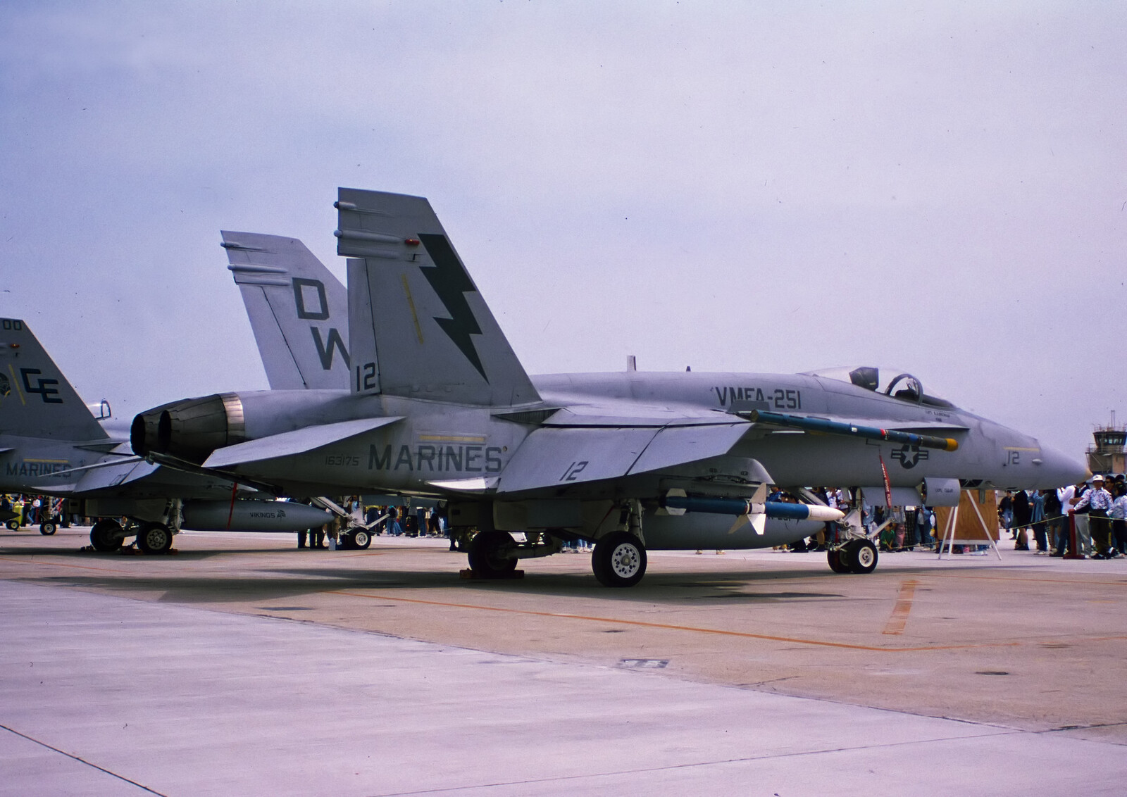 U.S.M.C F/A-18A VMFA-251 ”THUNDERBOLTS” : THE ALIENS NEST