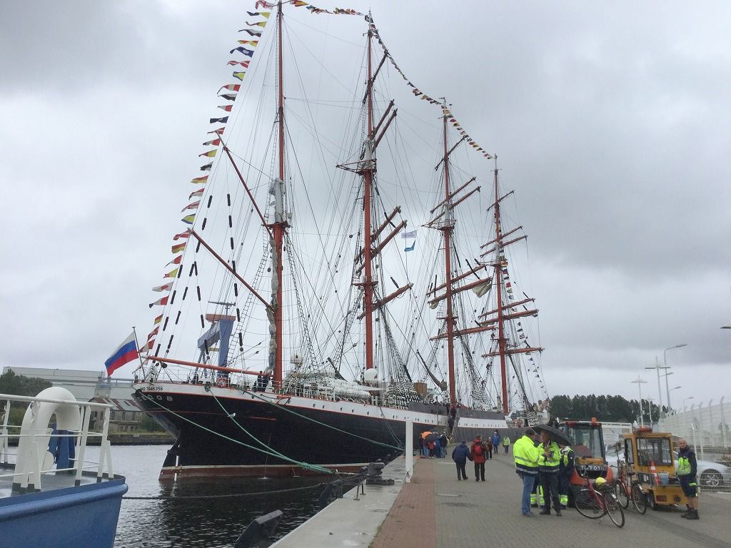 （その5）世界最大級の帆船、ロシア4mast bark STS-SEDOVでバルト海へ : ロープを知る