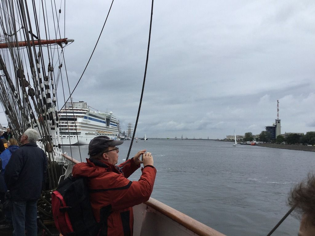 （その5）世界最大級の帆船、ロシア4mast bark STS-SEDOVでバルト海へ : ロープを知る