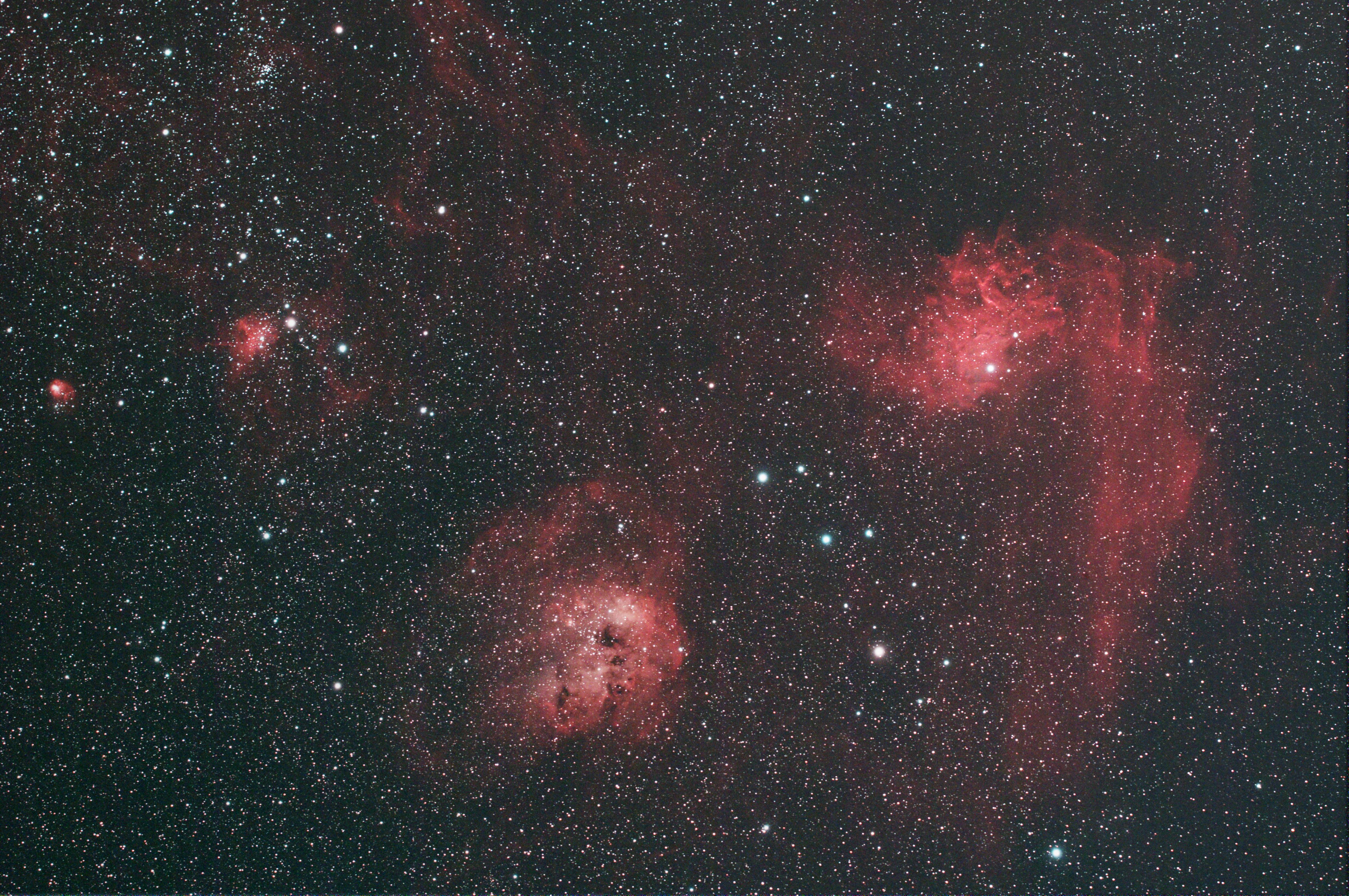 IC405(勾玉星雲）、IC410（オタマジャクシ星雲）（Asker FRA300Pro (D:50mm, f:300mm)）(2025/11 ...