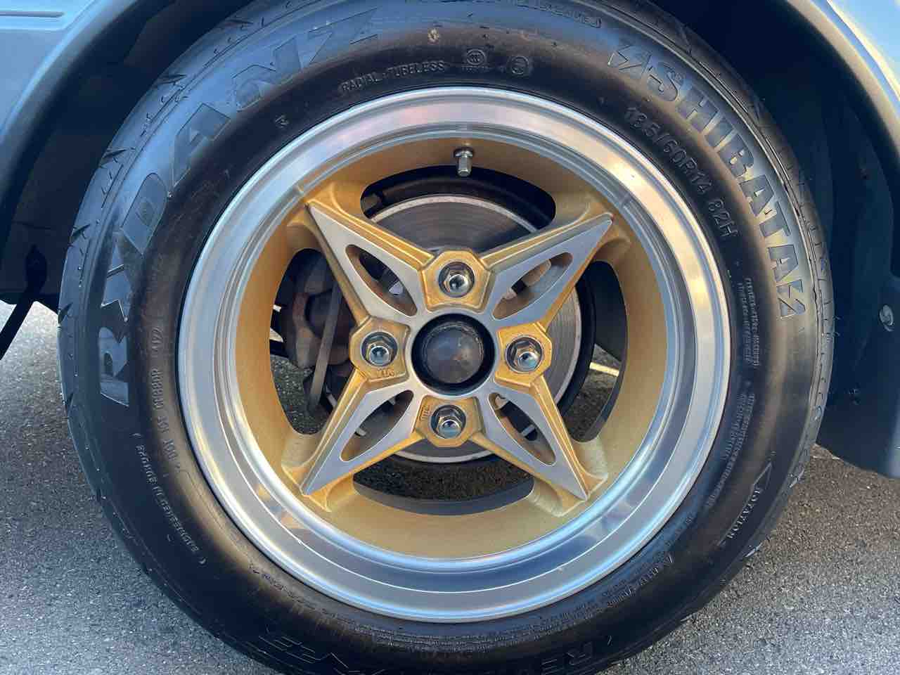 AE86 持ち込みホイール入れ替えです ️🛞 : Tire Center Jei