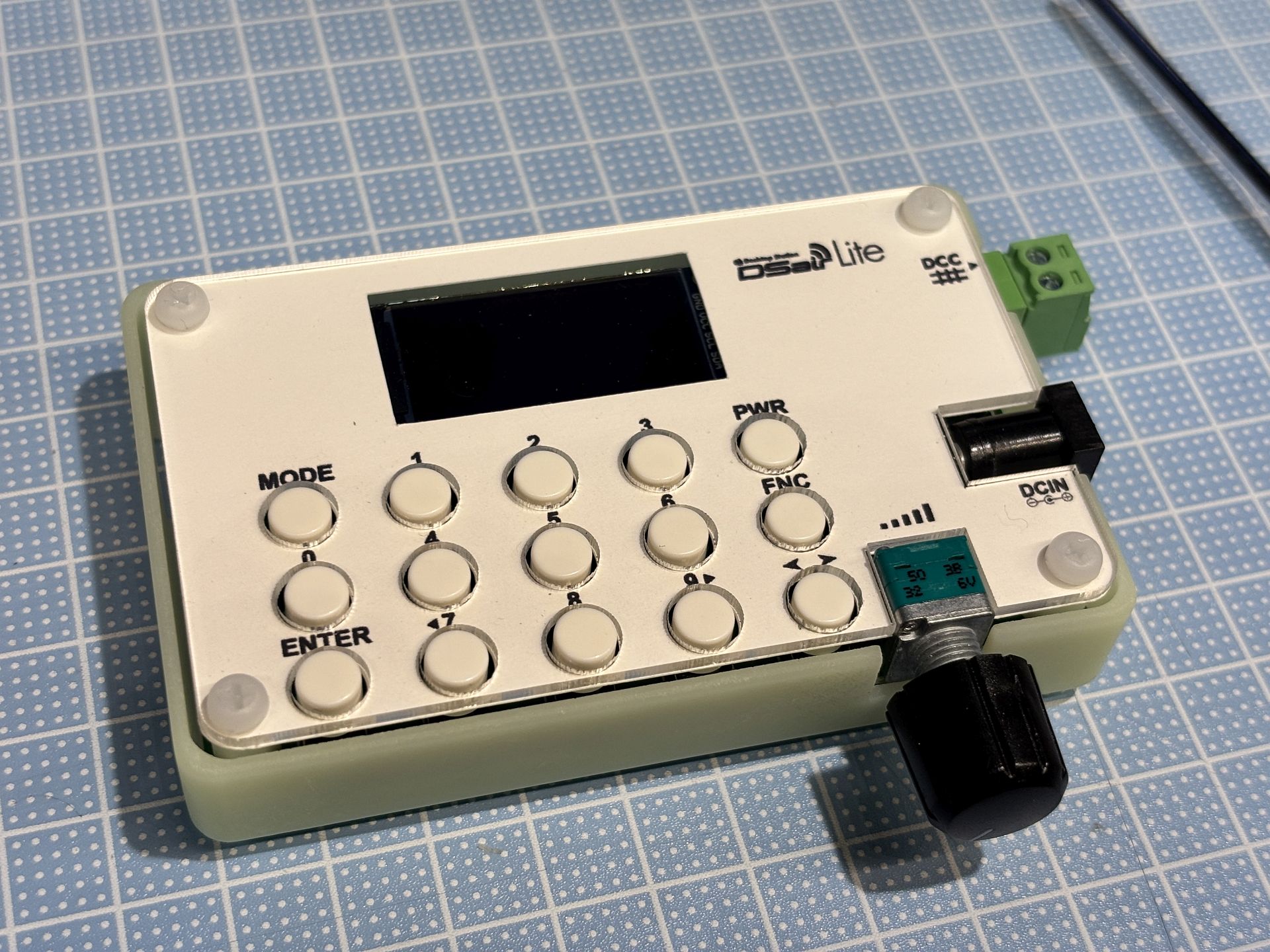 DCCコントローラ「DSairLite」を導入！ : しまDiary