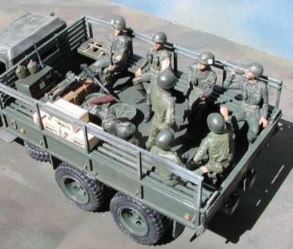 T.M.のプラモMUSEUM : M35 2+1/2トン トラック（REVELL 1/40）2003年3月完成