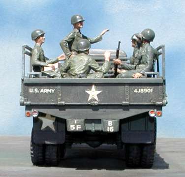 T.M.のプラモMUSEUM : M35 2+1/2トン トラック（REVELL 1/40）2003年3月完成