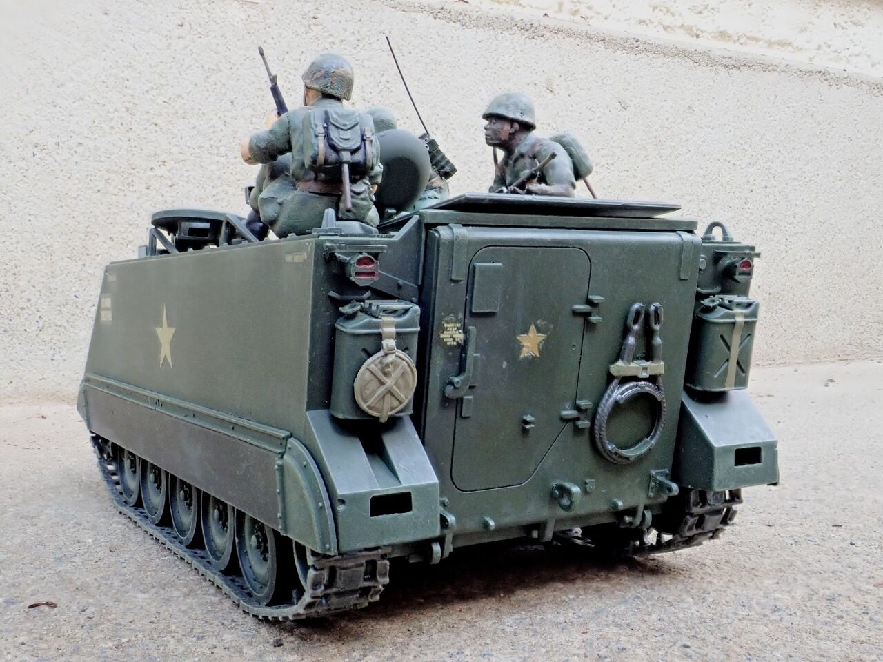 T.M.のプラモMUSEUM : 機甲兵員輸送車M113（TAMIYA 1/35 MM40） 1978年ごろ製作・2024年1月レストア