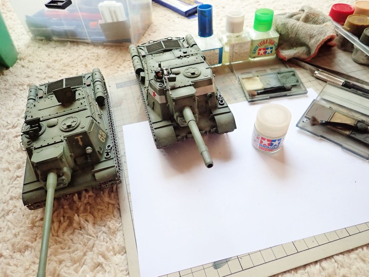 T.M.のプラモMUSEUM : ︎TAMIYA JSU152の製作過程2 仕上げにXF86 フラットクリヤーを使ってみた。