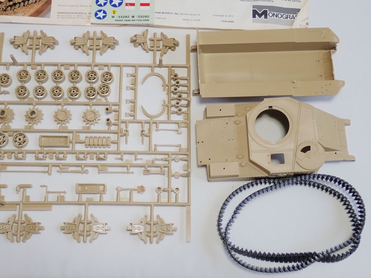 T.M.のプラモMUSEUM : なかなかニッパを入れられない、MONOGRAMのM3グラント （1/32）はこんなパッケージ