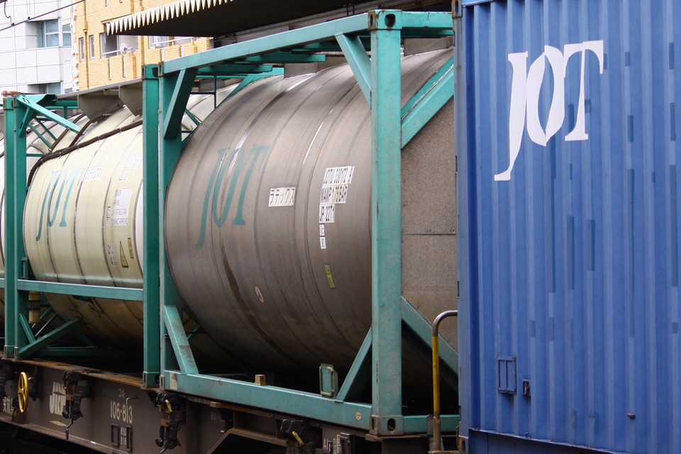 JOTU緑枠タンク(21000L)の形態差 : Container Diary