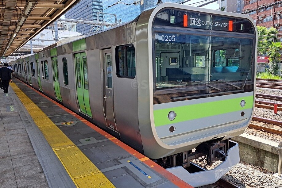 【異様な姿】205系風E235系トウ44編成がTK出場 : 湘南色の部屋（Shonan-color train）