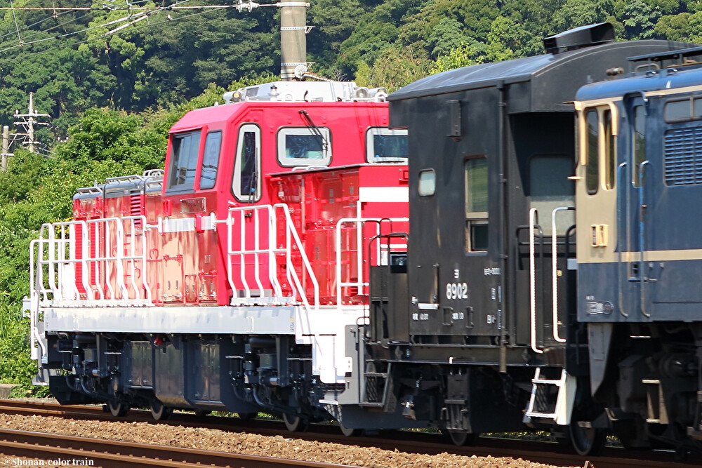 【甲種輸送】京葉臨海鉄道向けDD200-800番台登場！｢RED MARINE｣801号機が落成 : 湘南色の部屋（Shonan-color ...