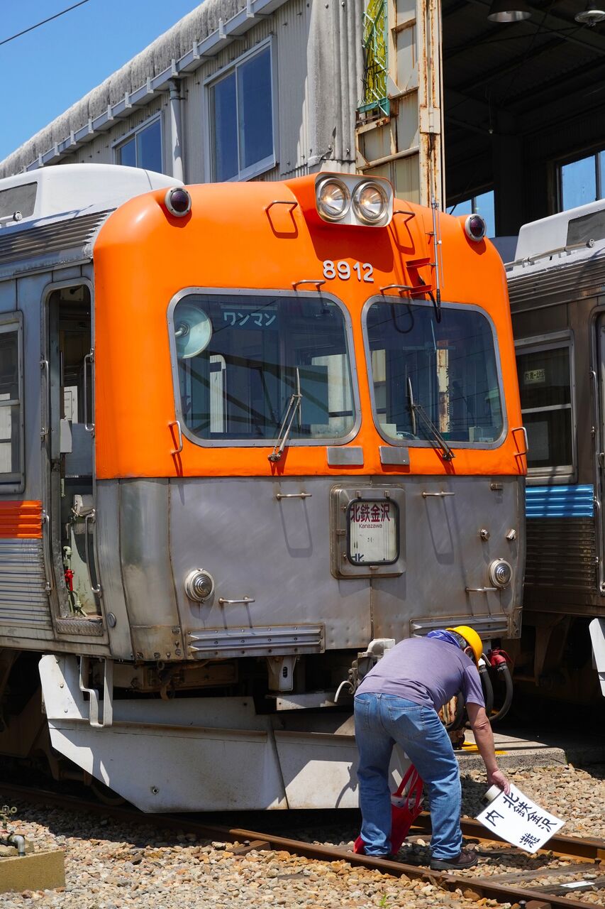 8000系8902編成引退ツアー(1) : エルム中央交通