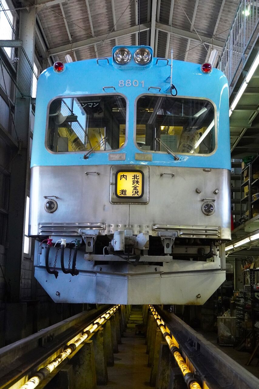 8000系8902編成引退ツアー(1) : エルム中央交通