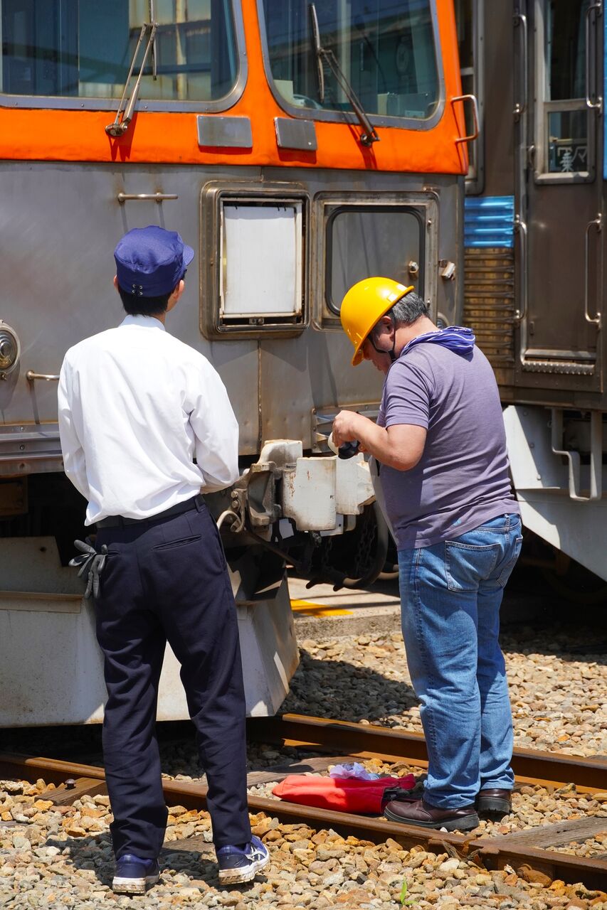 8000系8902編成引退ツアー(1) : エルム中央交通