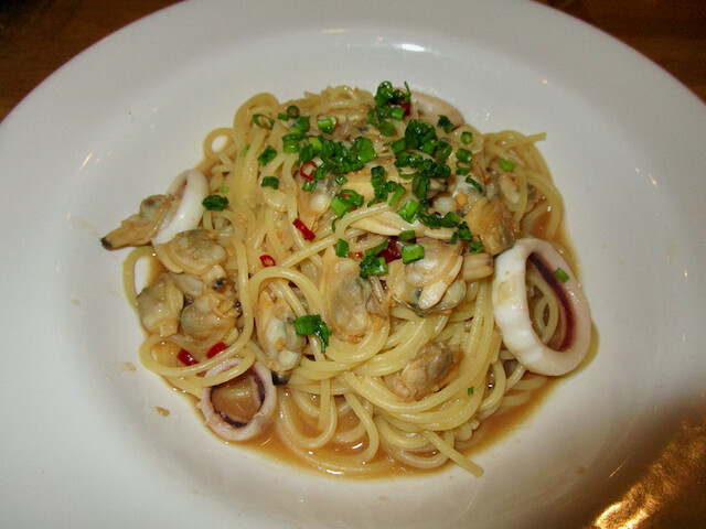 Tommyのきままなグルメランチ日記 : 新浦安 ポポラマーマ むきあさりとイカのペペロンチーノしょうゆ