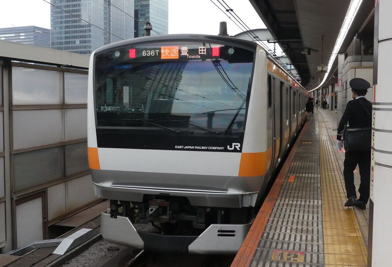 中央線E233系グリーン車乗車記（2024.11.10） : TOMODACHIYA鉄道日記