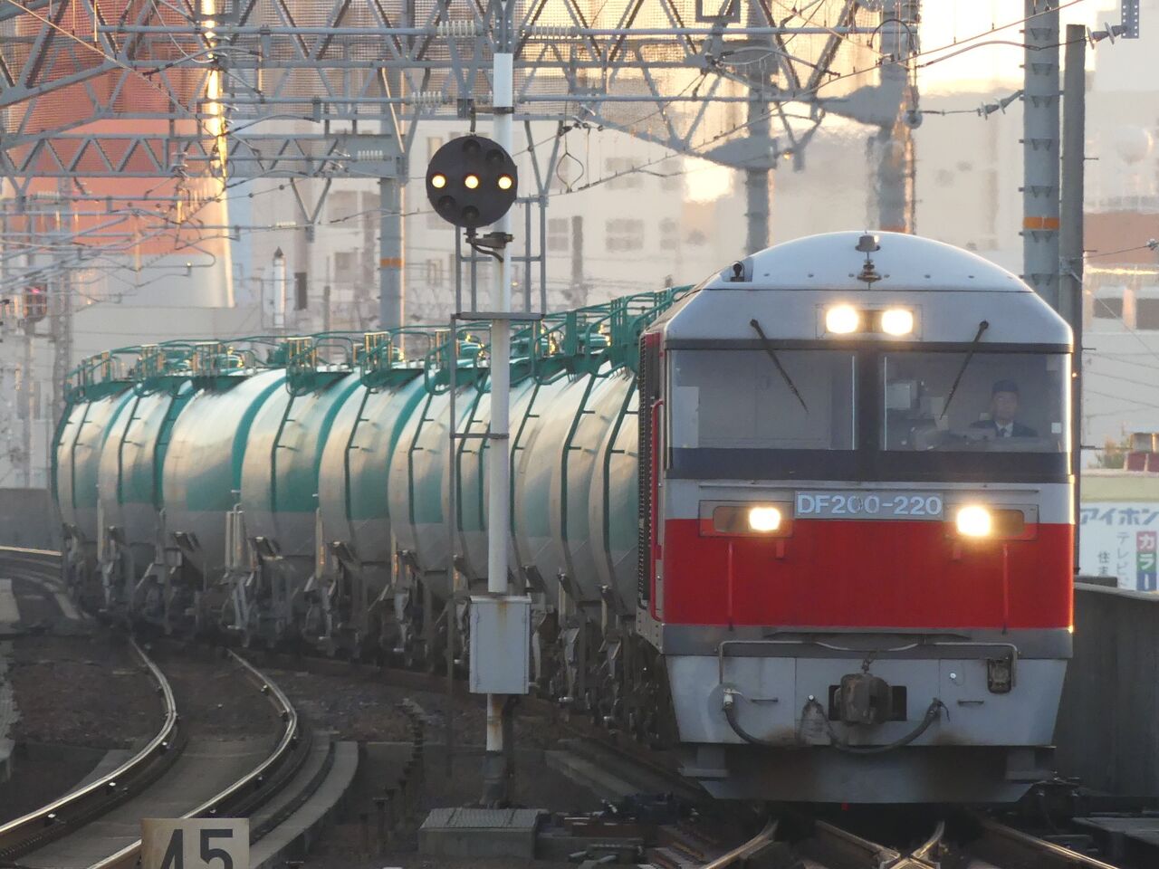 DD51（DF200）牽引貨物列車撮影記（R1.11.7） : TOMODACHIYA鉄道日記