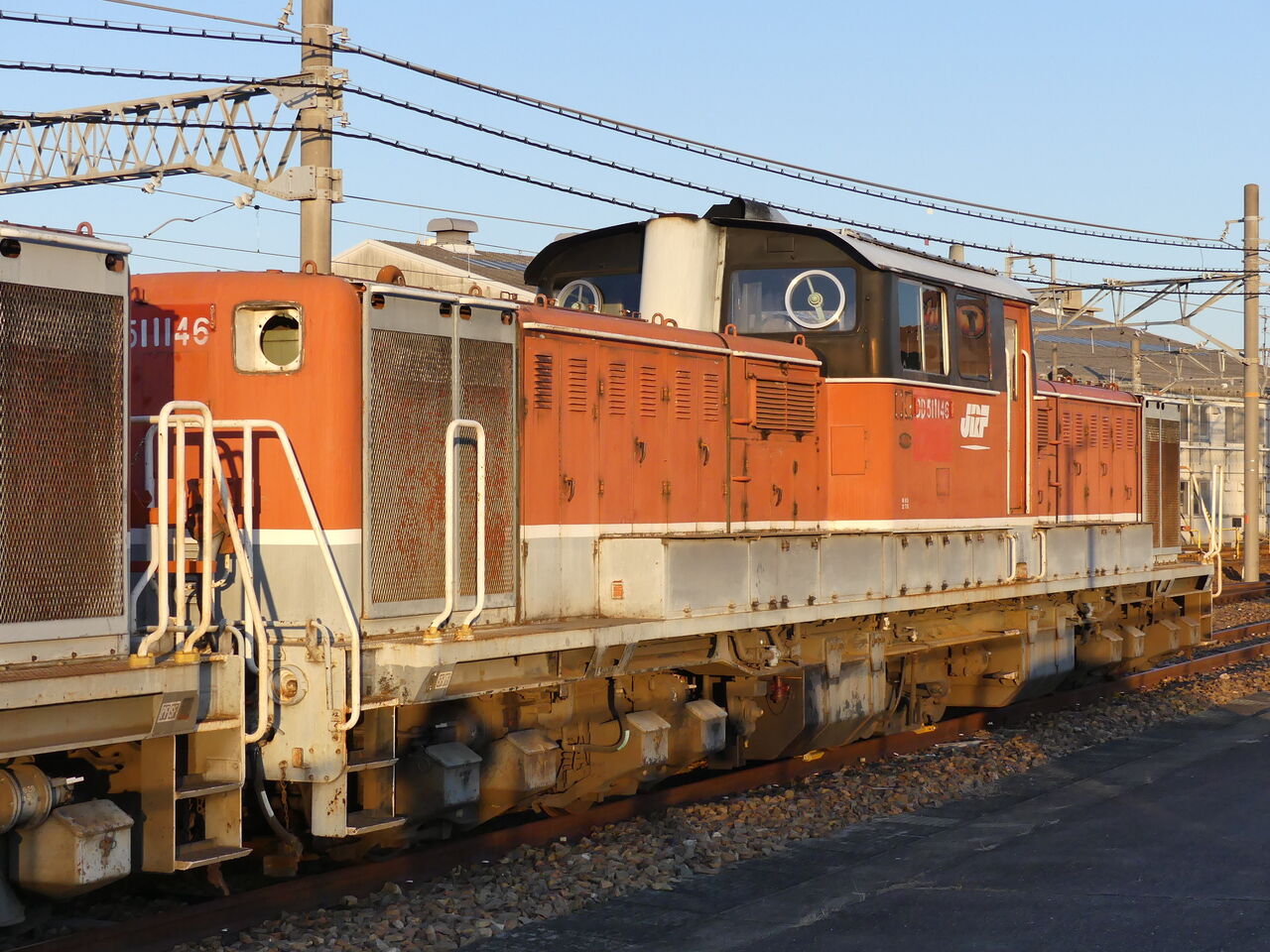 EF64 77号機 ついに解体か！ 稲沢機関区[愛知機関区]本日（11/10）の車両留置状況 : TOMODACHIYA鉄道日記