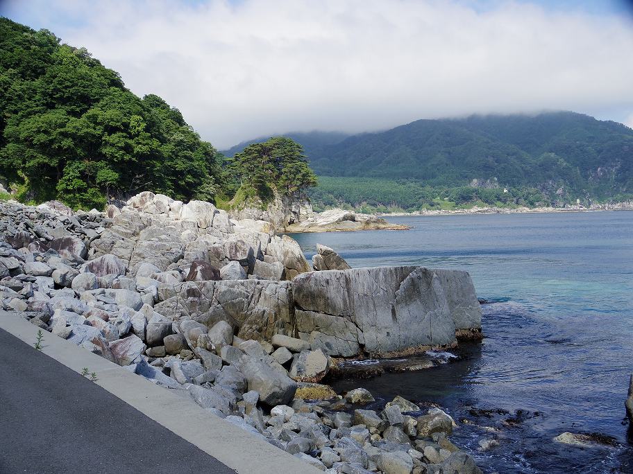 ハイキングさ あべじゃ:小壁漁港のハマユリ