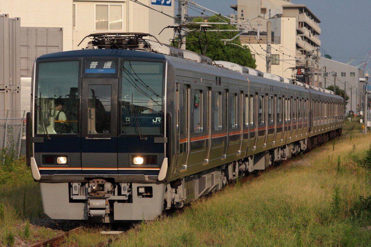 レア顔 JR西日本207系 : とやし鉄道