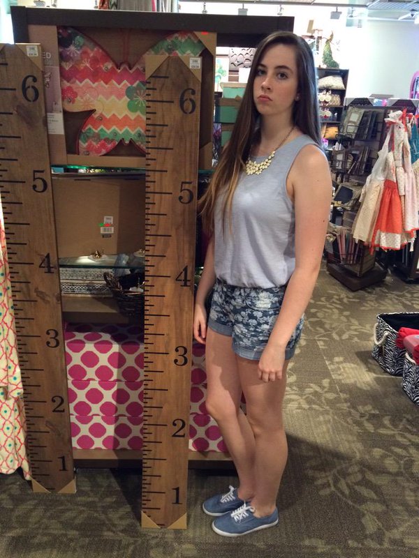 長身美女図鑑 : Emily Sullivan