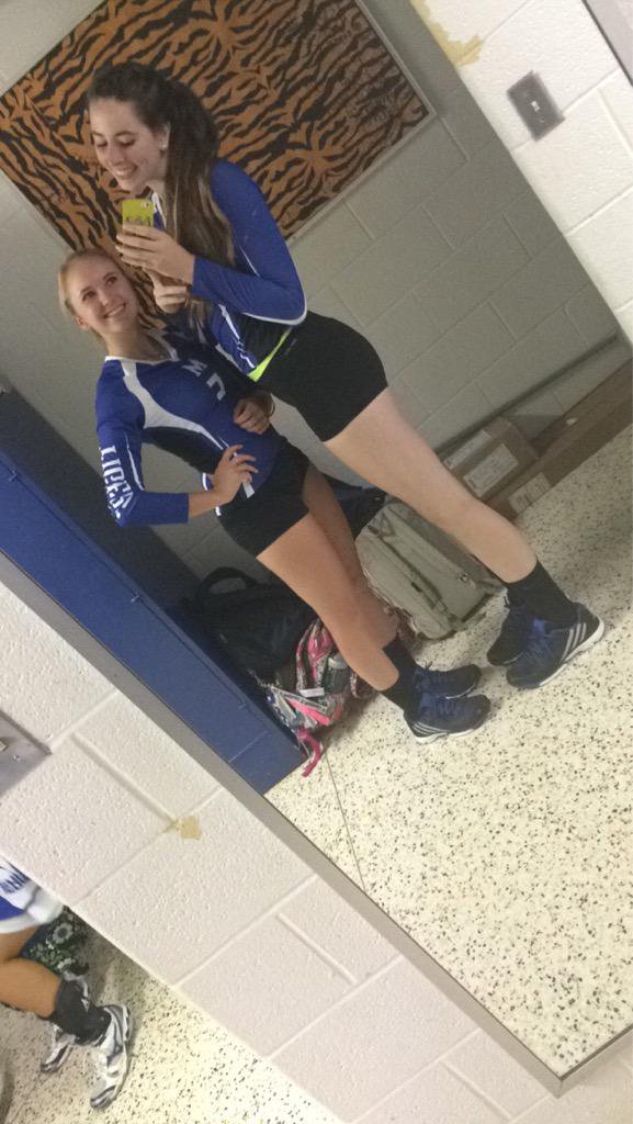 長身美女図鑑 : Emily Sullivan