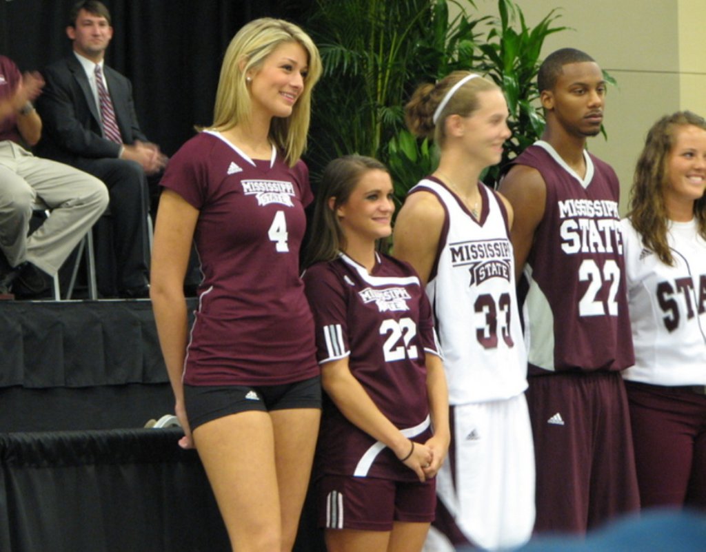 長身美女図鑑 : Hillary Hunt